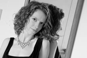 Raging Roland: Cathy Bell – The Idle Woman