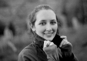 The Two Houses (2018): Fran Cooper – The Idle Woman